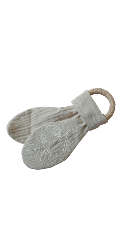 Buy Natruba Organic Muslin Teether Toy with Leaf Ring Cream at Well.ca ...