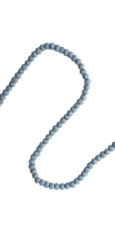 Acheter Lil North Co. Blue Mini Ball Garland à Well.ca | Livraison ...